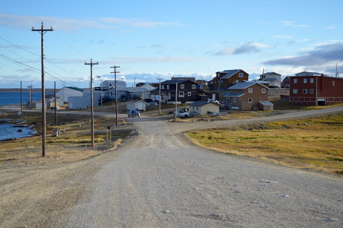VICTORIA ISLAND, PULAU PEMUKIMAN KRISTEN DI WILAYAH UTARA BUMI | STAND ...